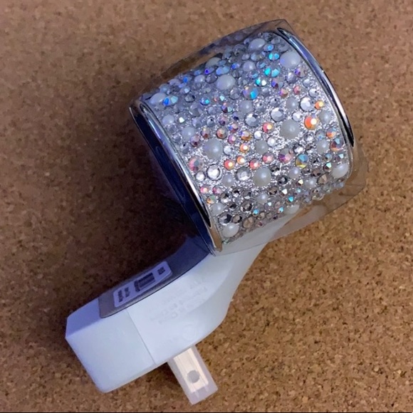 Bath & Body Works | Accents | Bbw Scent Switching Wallflowers Duo Plug ...